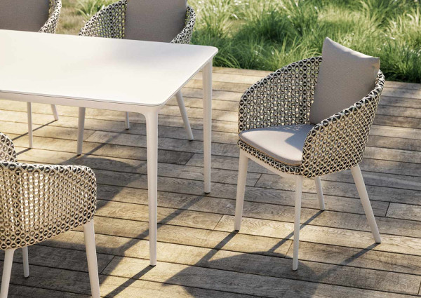 DEDON MBRACE Alu Armchair | Drifte Onlineshop